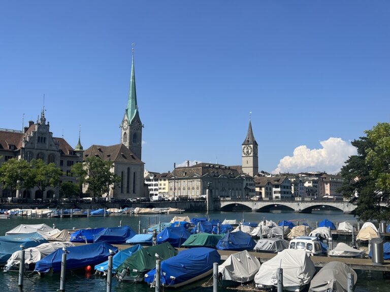 Visiter Zurich : que faire ? Vieille ville, lac et montagne